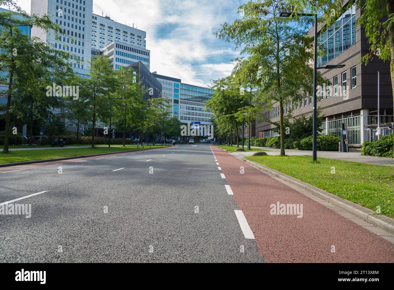 Downtown rotterdam netherlands bicycle hi-res stock photography and ...