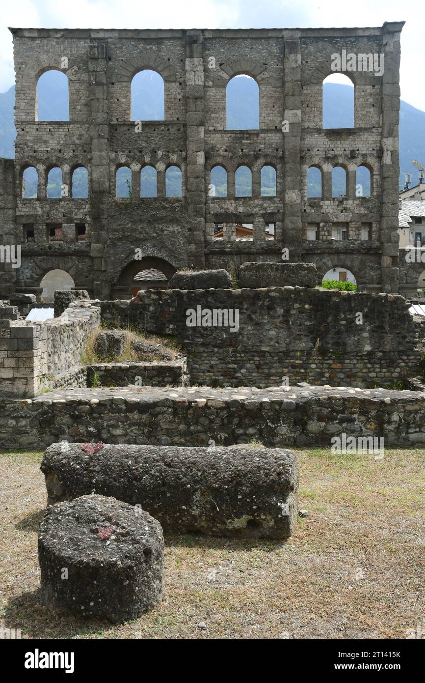 On the Decumanus Maximus near the Porta Praetoria, stands the Roman ...