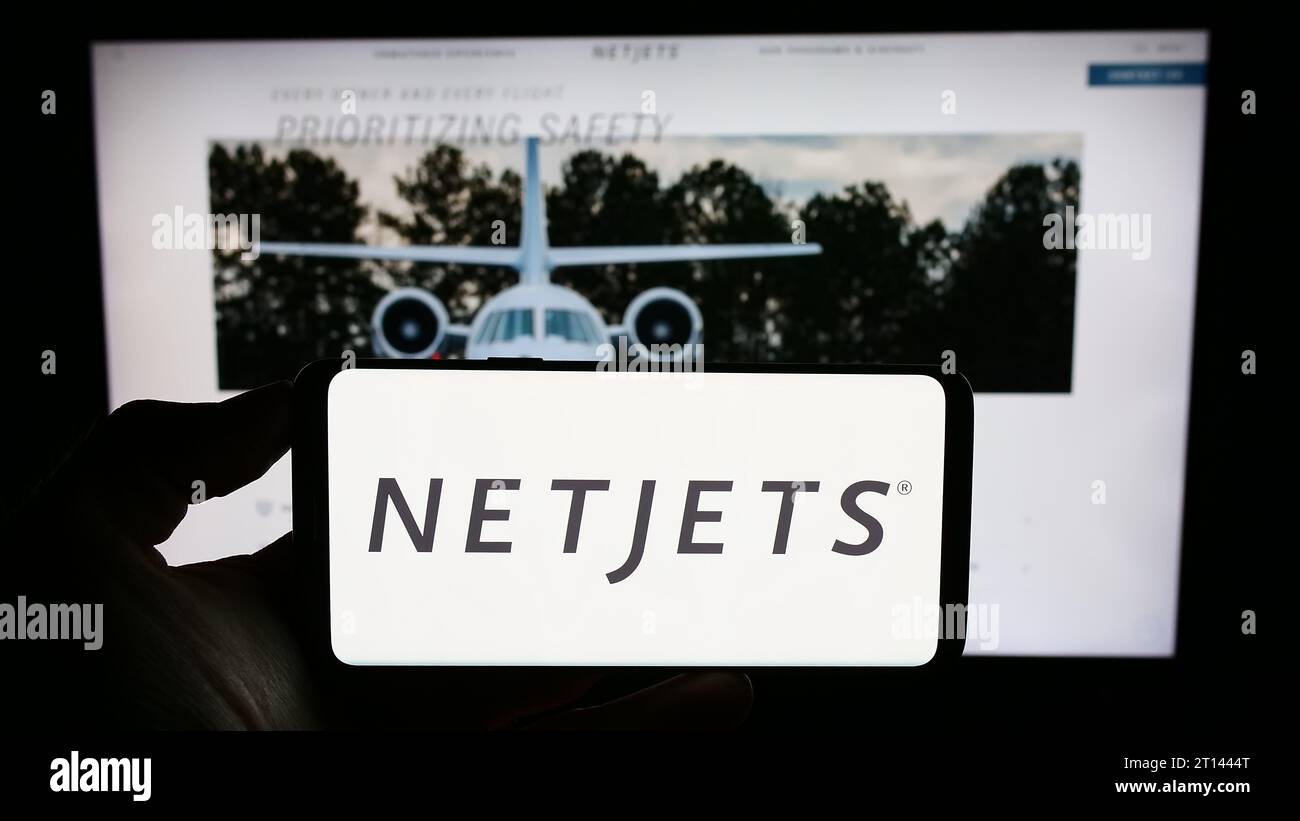 Netjets logo hi-res stock photography and images - Alamy