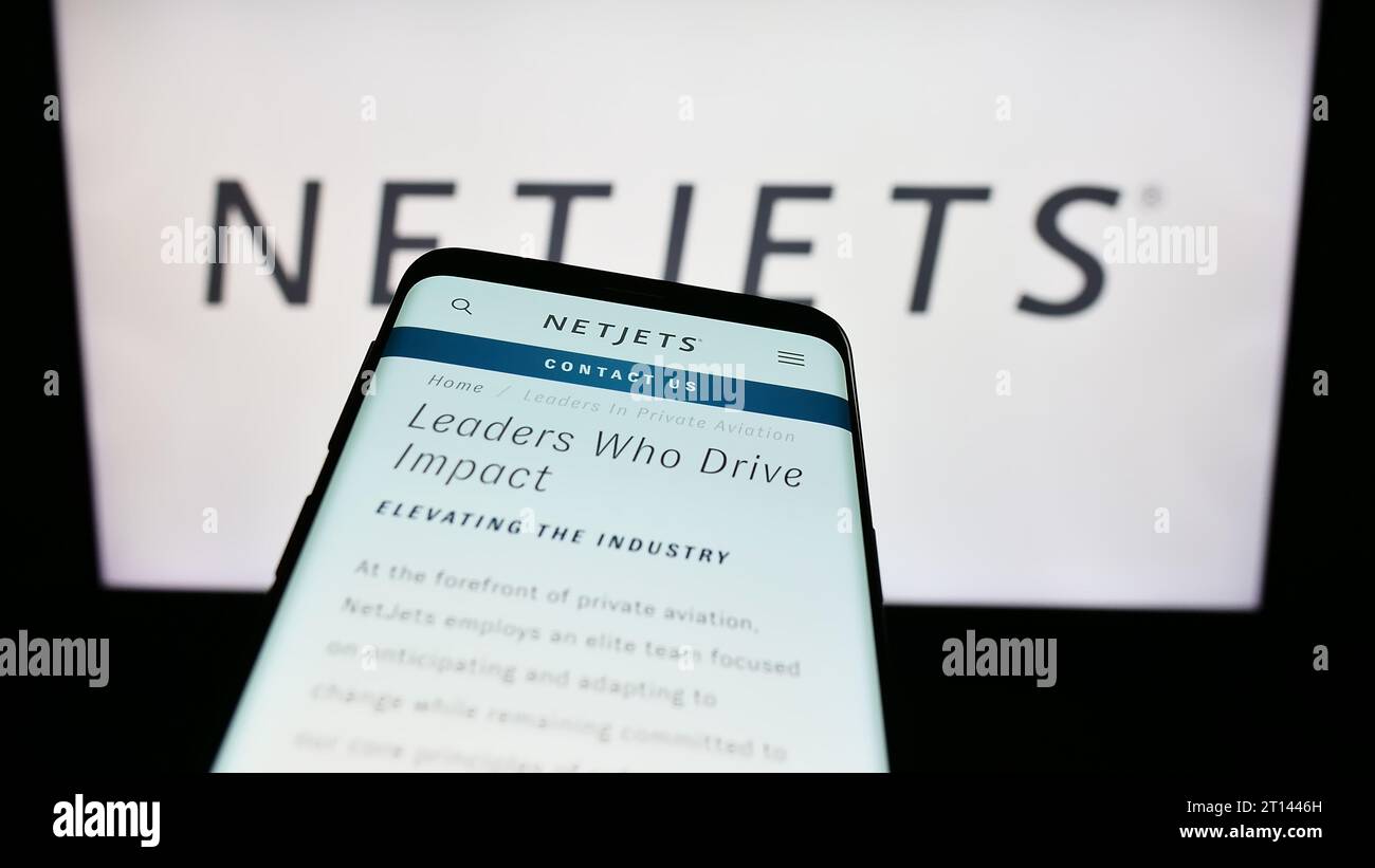 Netjets logo hi-res stock photography and images - Alamy