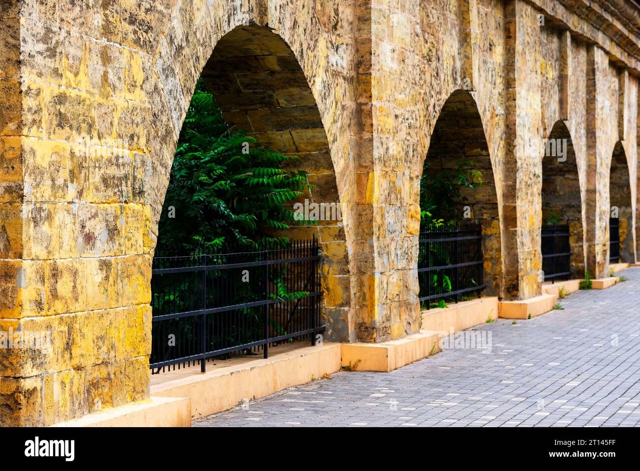 Stone arch vaulting hi-res stock photography and images - Alamy
