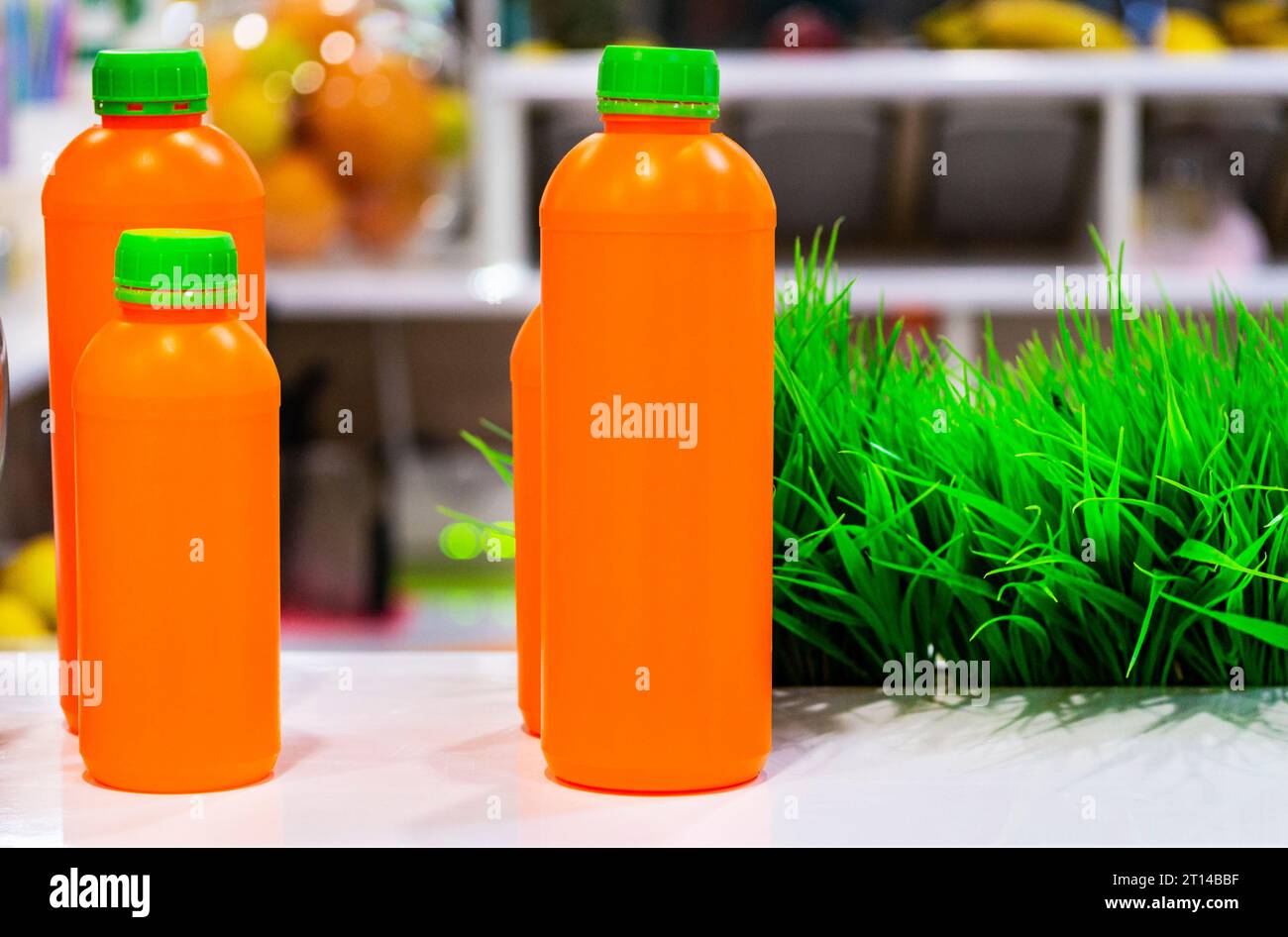 Food drinks containers hi-res stock photography and images - Alamy