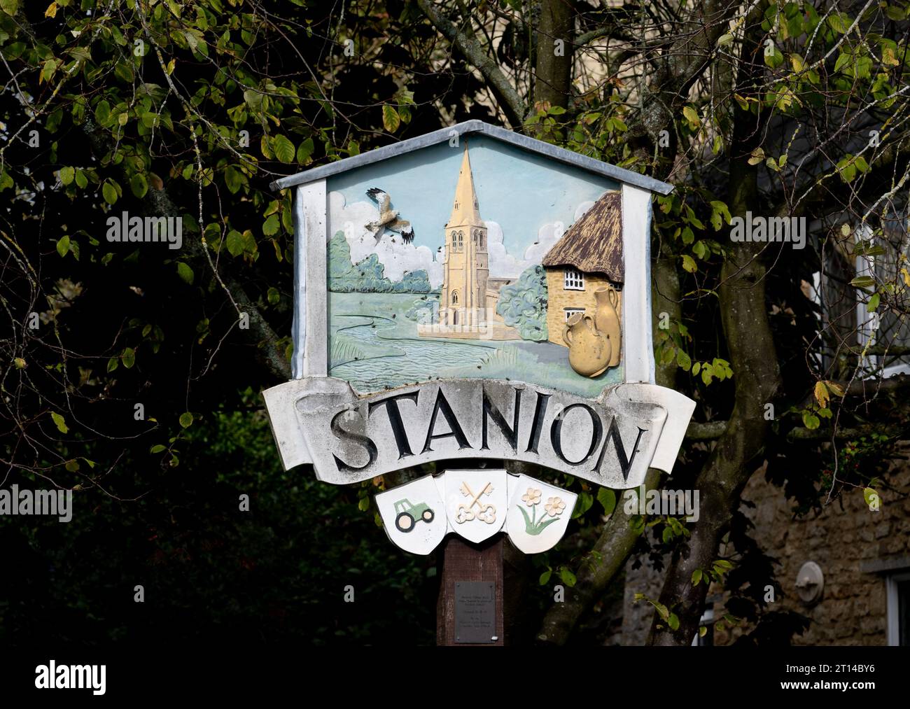 Northamptonshire village sign hi-res stock photography and images - Alamy