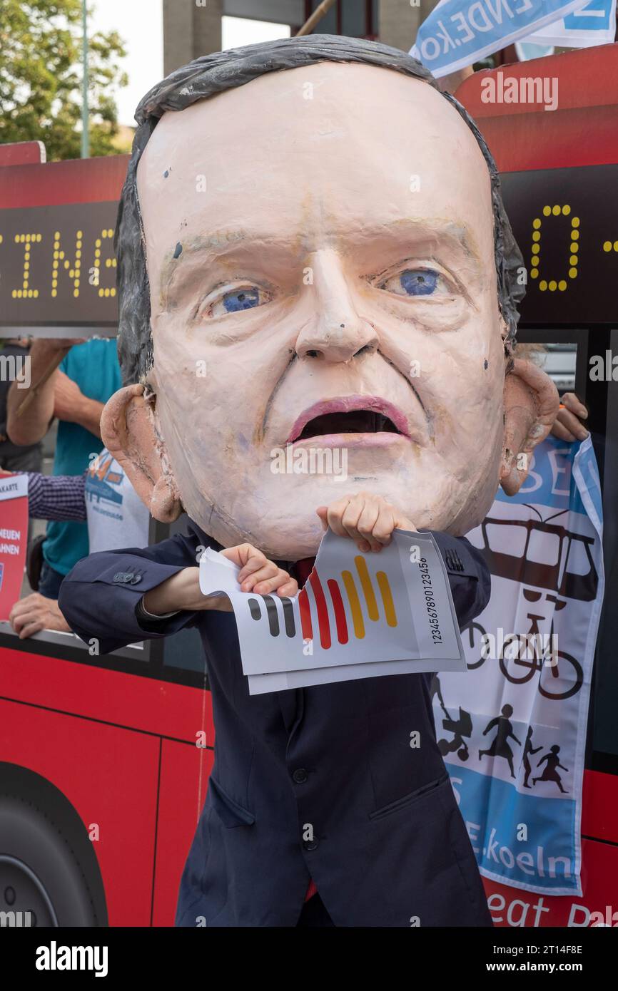 Deutschlandticket hi-res stock photography and images - Alamy