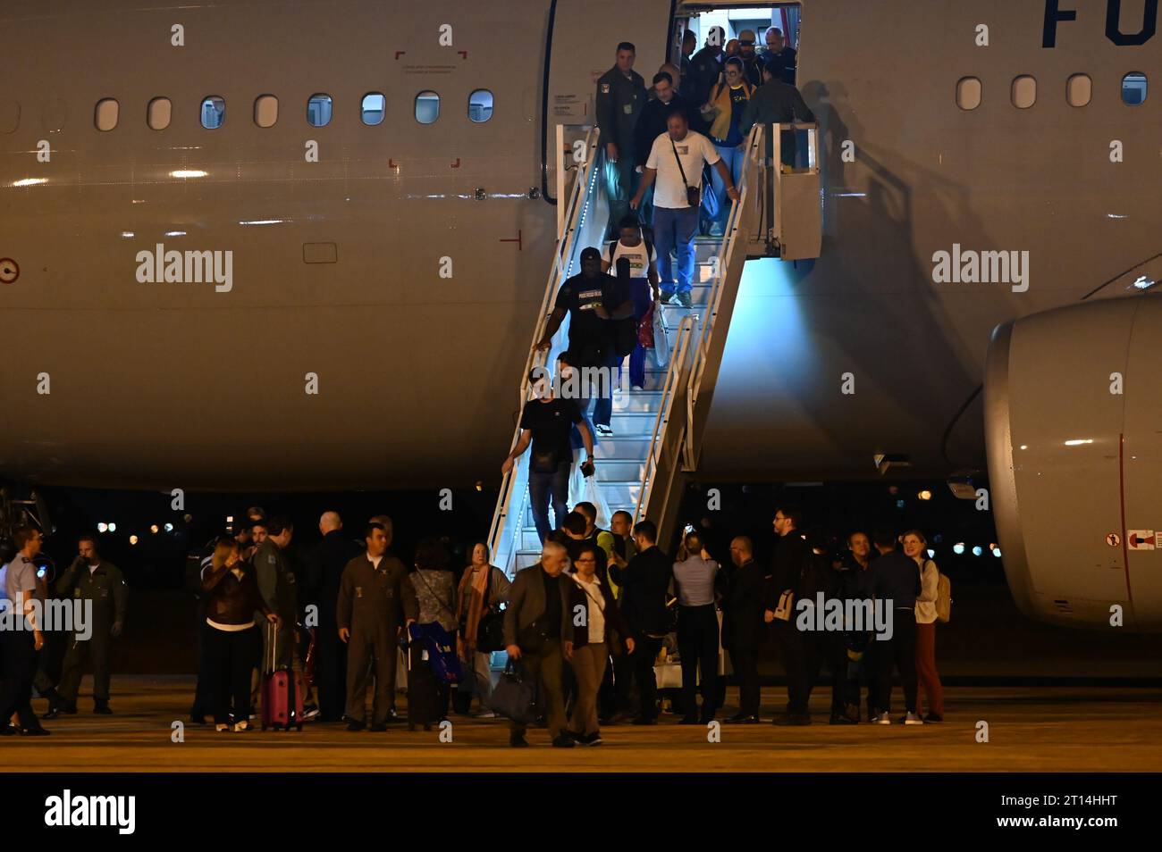 BRASÍLIA, DF - 11.10.2023: CHEGADA BRASILEIROS REPATRIADOS DE ISRAEL ...