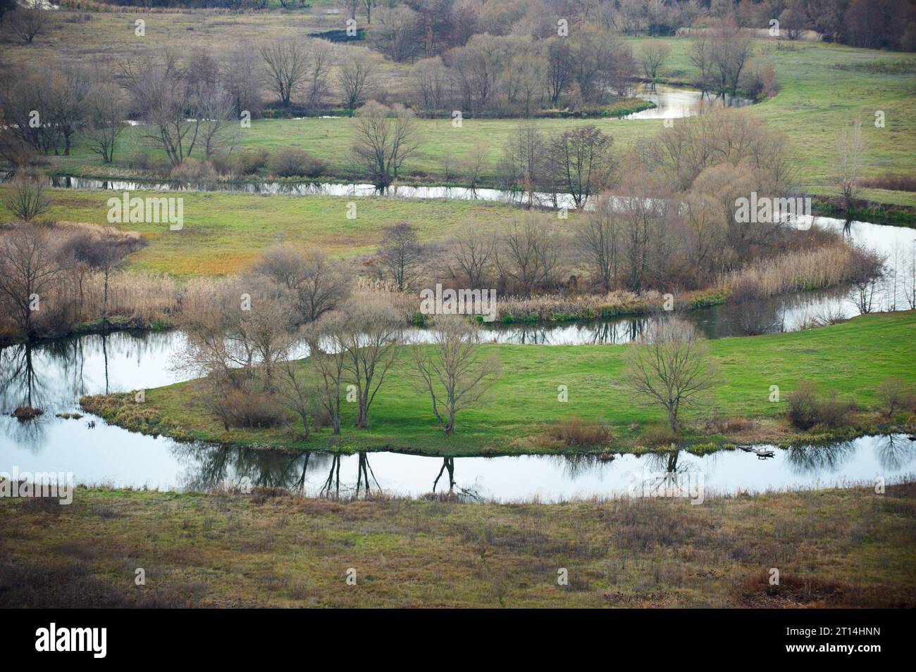 Narrowriver hi-res stock photography and images - Alamy