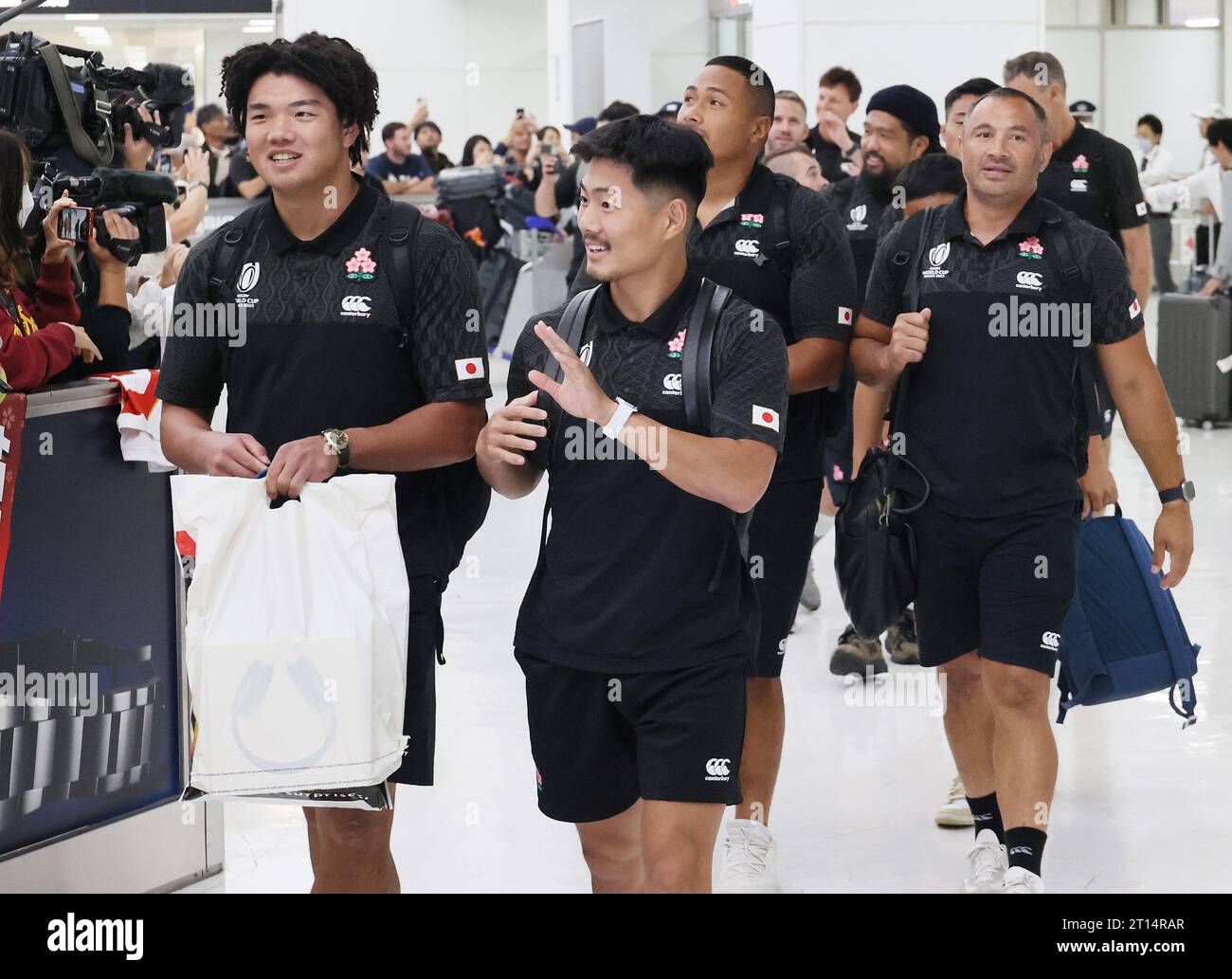 Narita, Japan. 11th Oct, 2023. Japan's rugby national team members ...