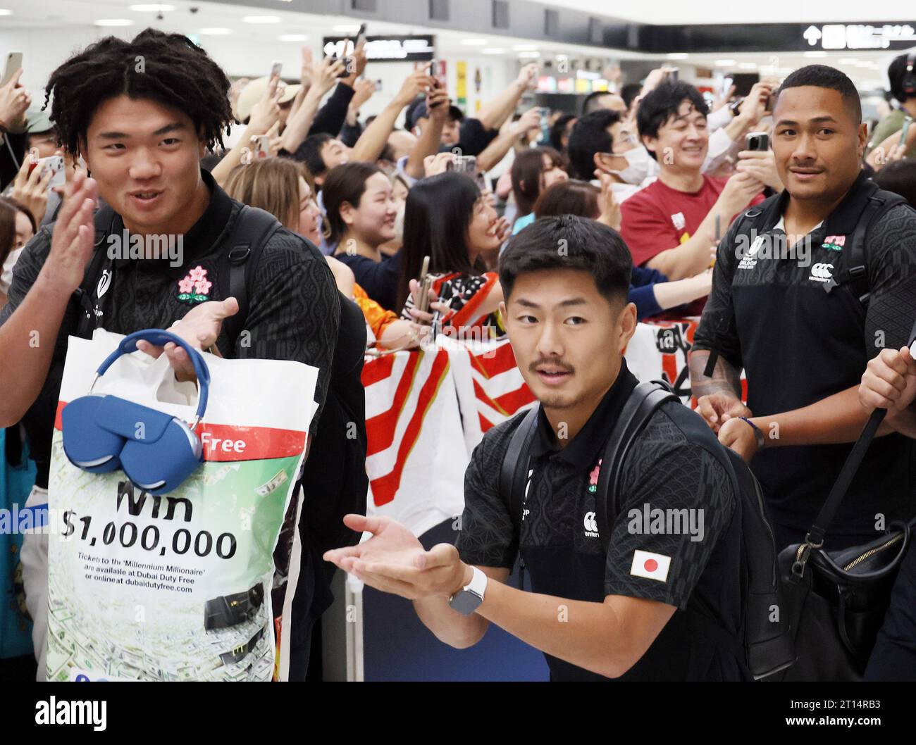 Narita, Japan. 11th Oct, 2023. Japan's rugby national team members ...