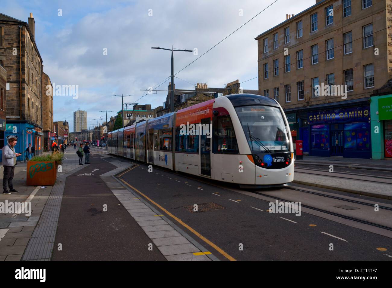 Edinburgh trams cycle hi-res stock photography and images - Alamy