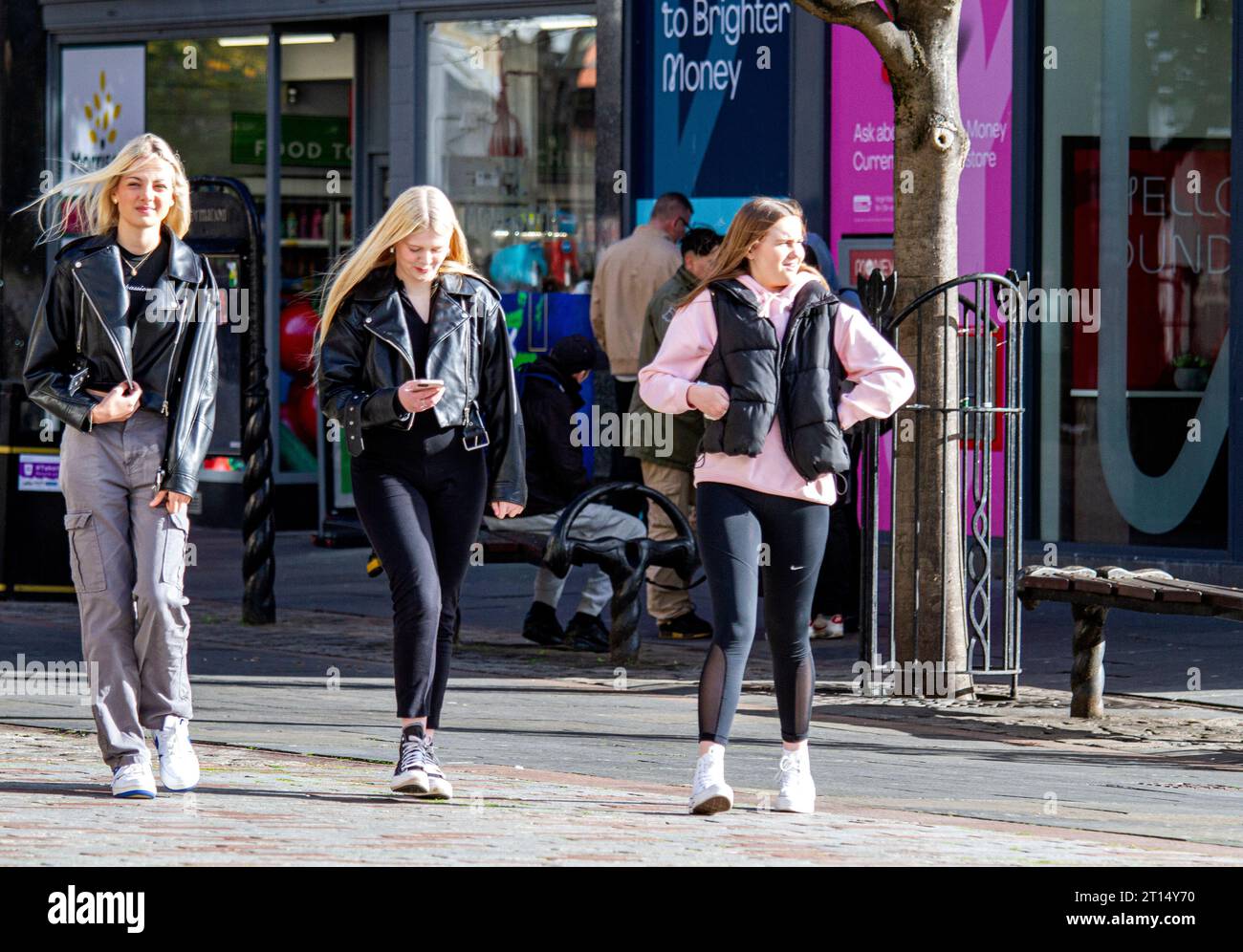 Windy weather dundee hi-res stock photography and images - Alamy