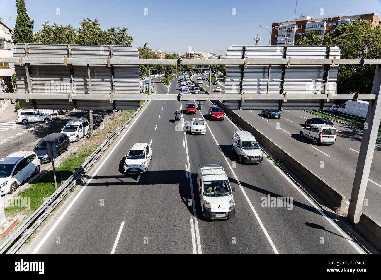 Traffic on the A42 highway at the exit towards Toledo, at the beginning ...