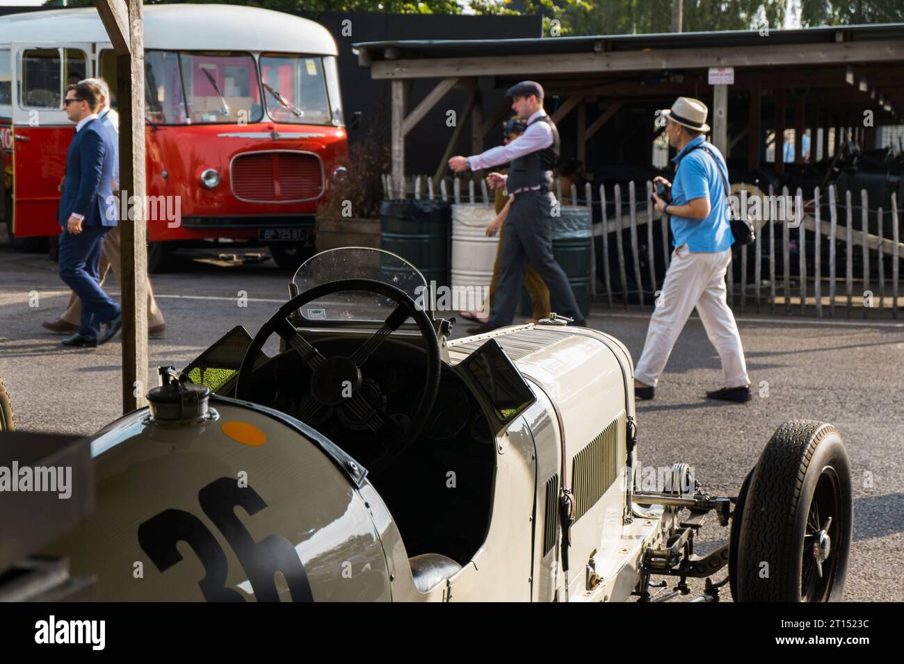 1936 ERA B-type R9B with Motul racing laboratory van at the BARC ...