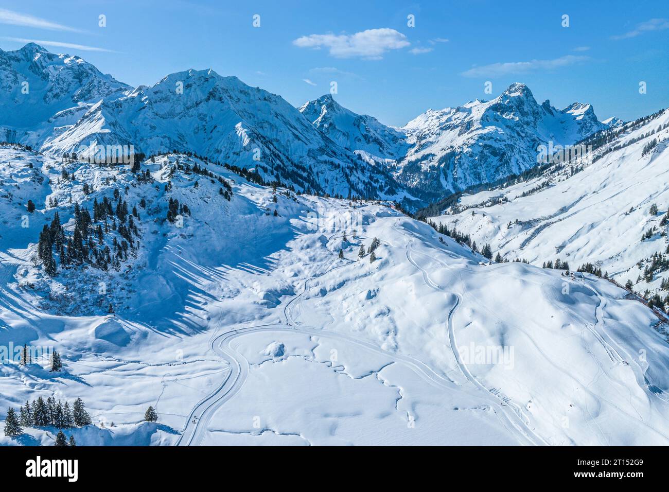 The fantastic high mountain ski resort of Warth-Schroecken on Arlberg ...
