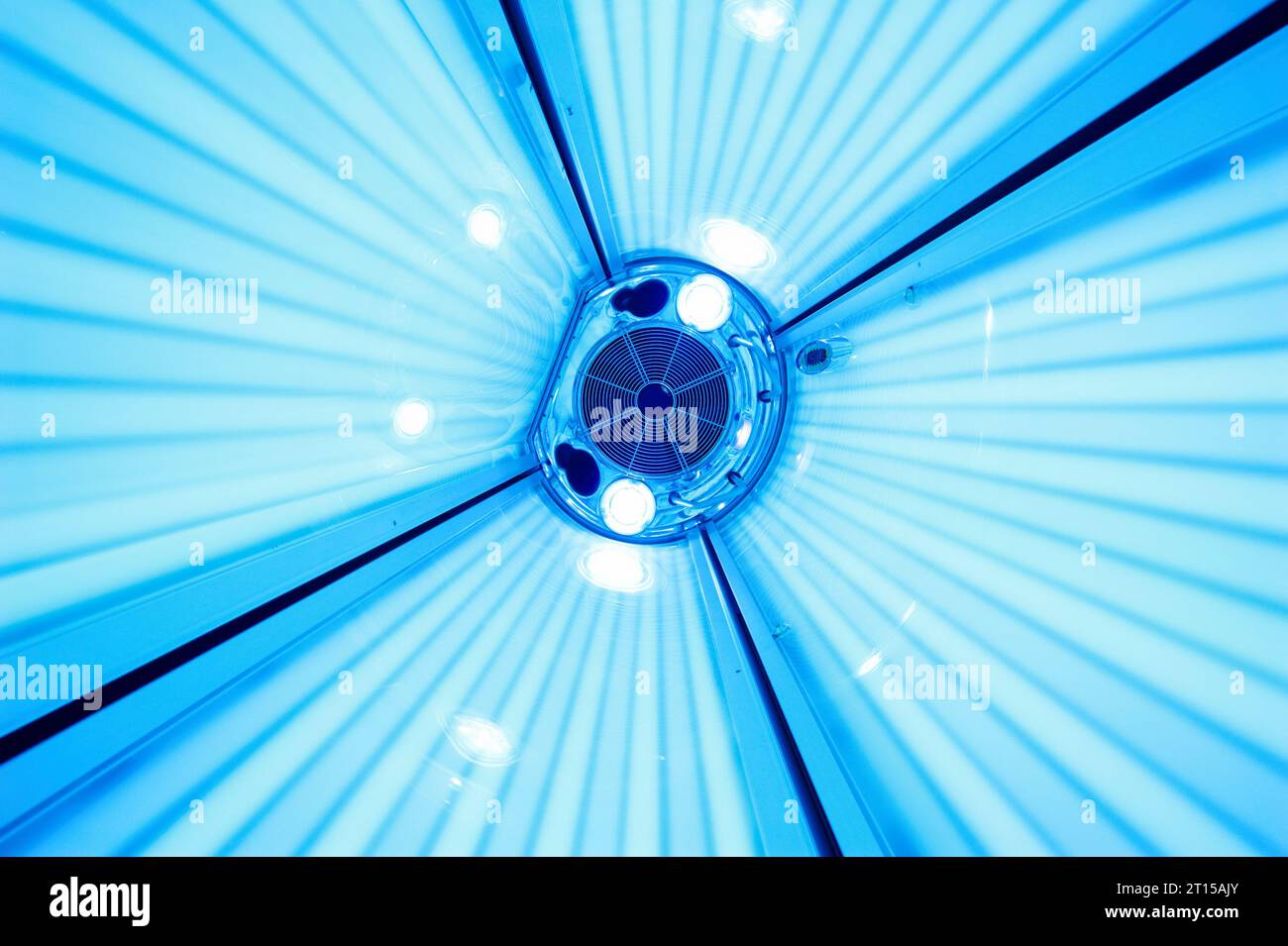 Solarium tanning bed. view of a bottom-up Stock Photo - Alamy
