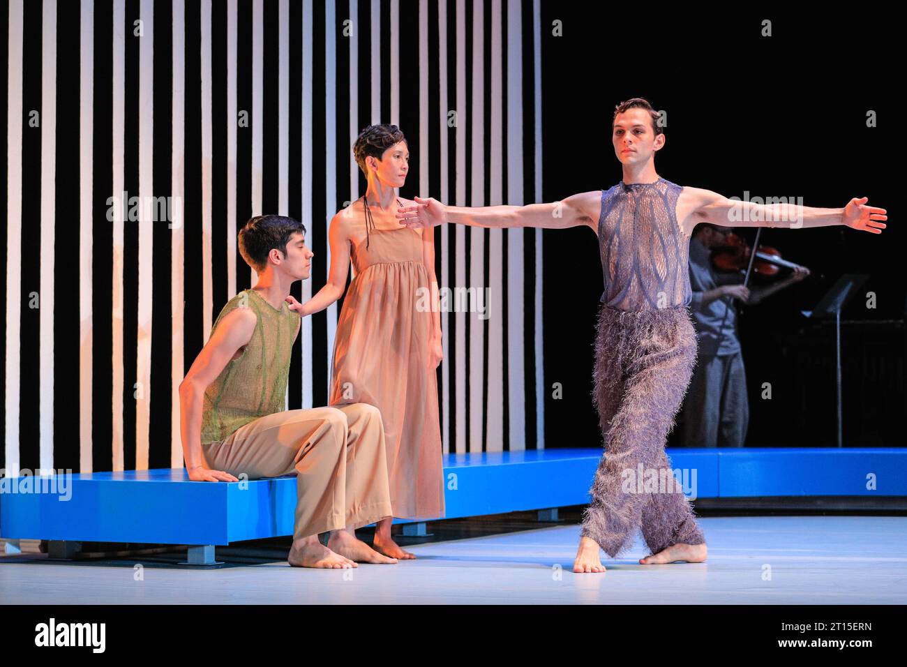 London, UK. 11th Oct, 2023. Dancers and musicians on stage ...