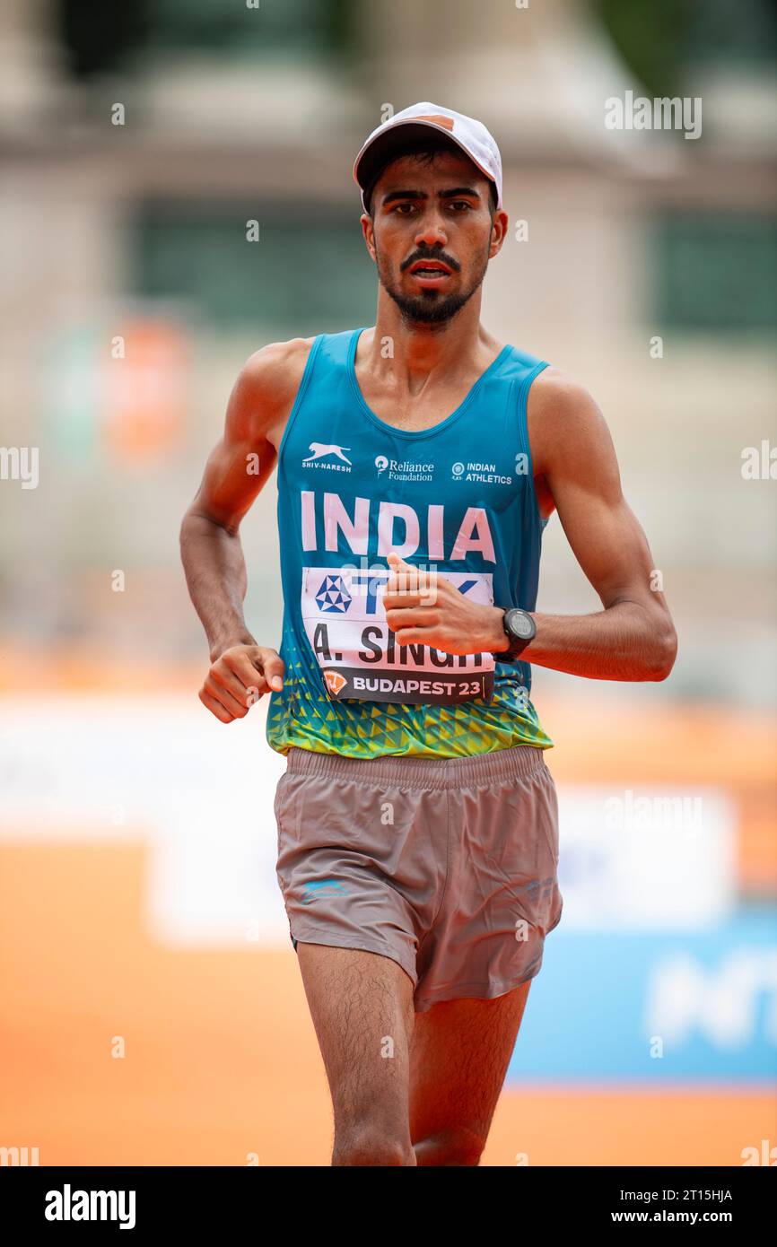 Akashdeep Singh of India competing in the 20 kilometres race walk at ...