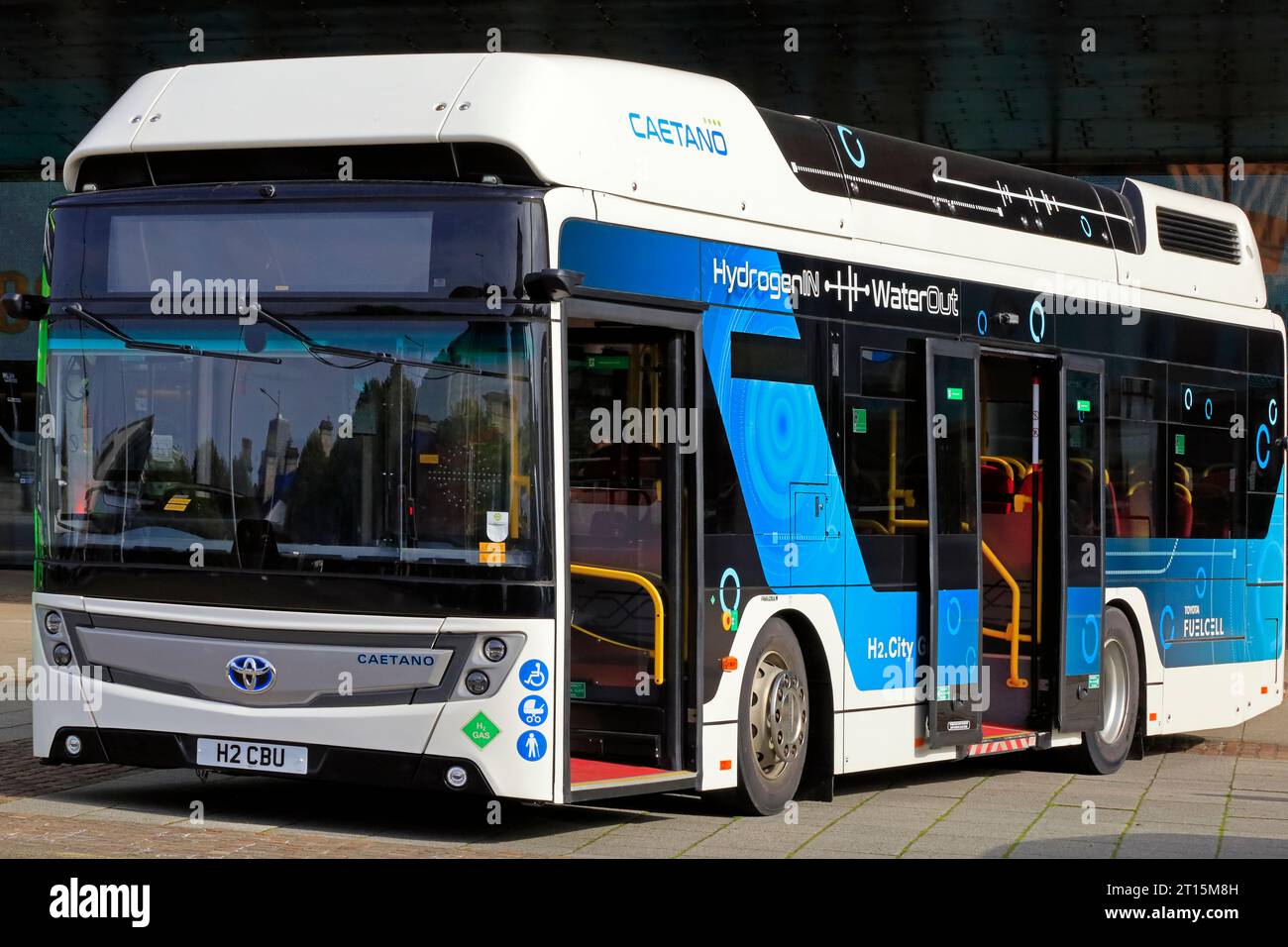 Single decker hydrogen powered bus at event for promoting Hydrogen ...