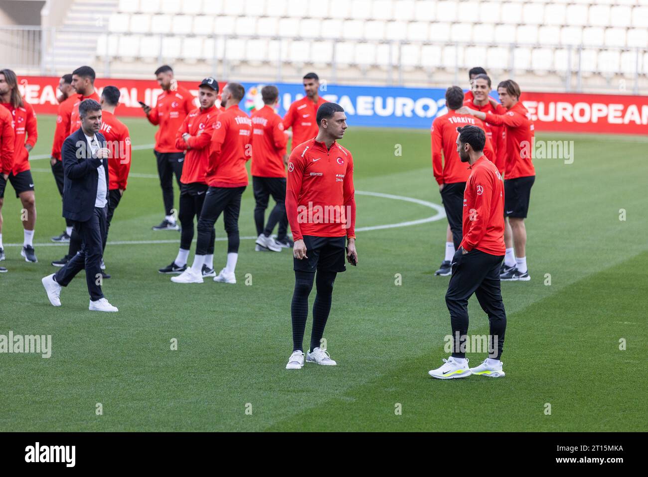 Osijek, Croatia. 11th Oct, 2023. Players of Turkey inspects the pitch ...