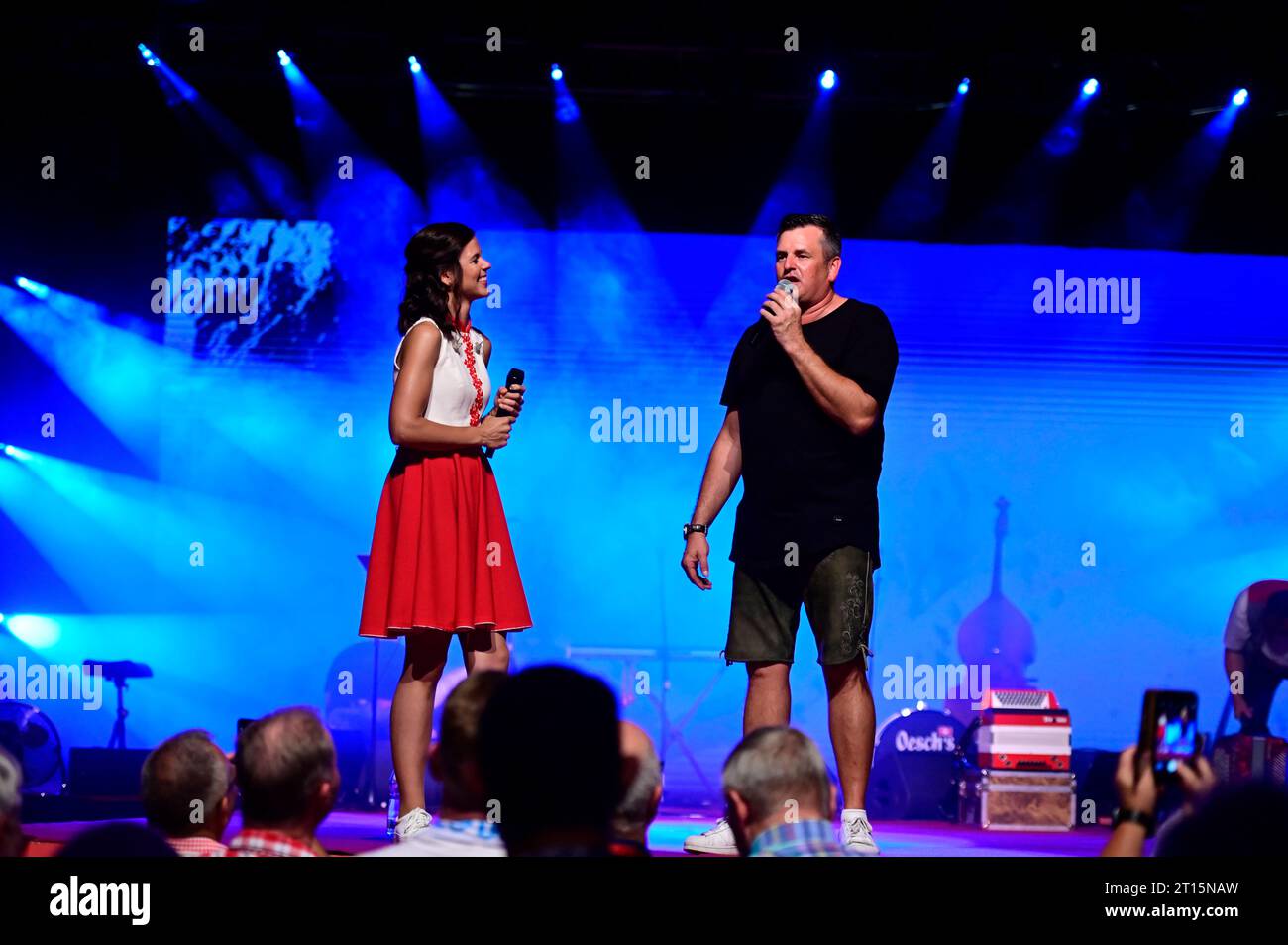 Melanie Oesch / Oesch’s die Dritten und Marc Pircher beim 30jährigen ...