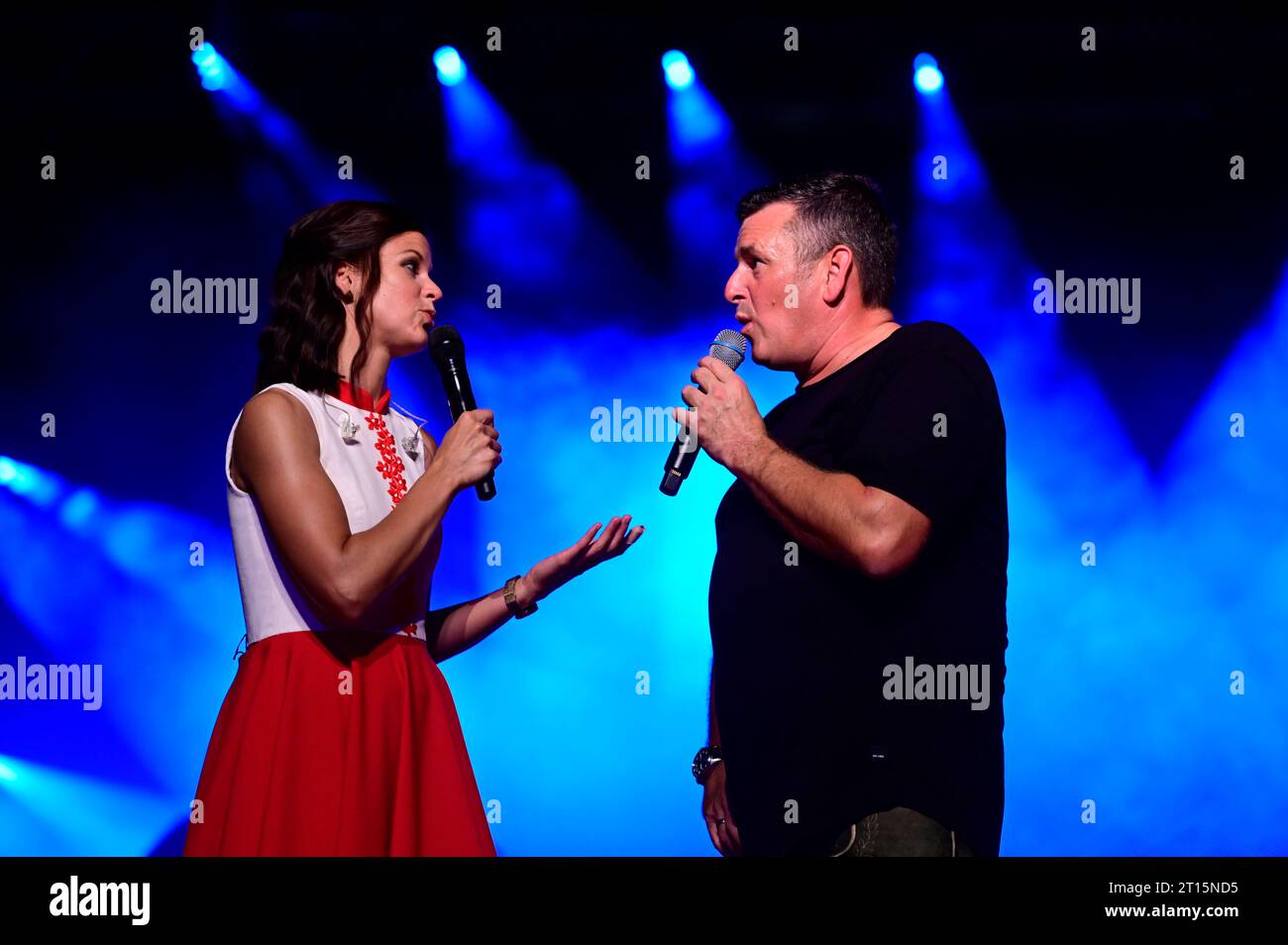 Melanie Oesch / Oesch’s die Dritten und Marc Pircher beim 30jährigen ...