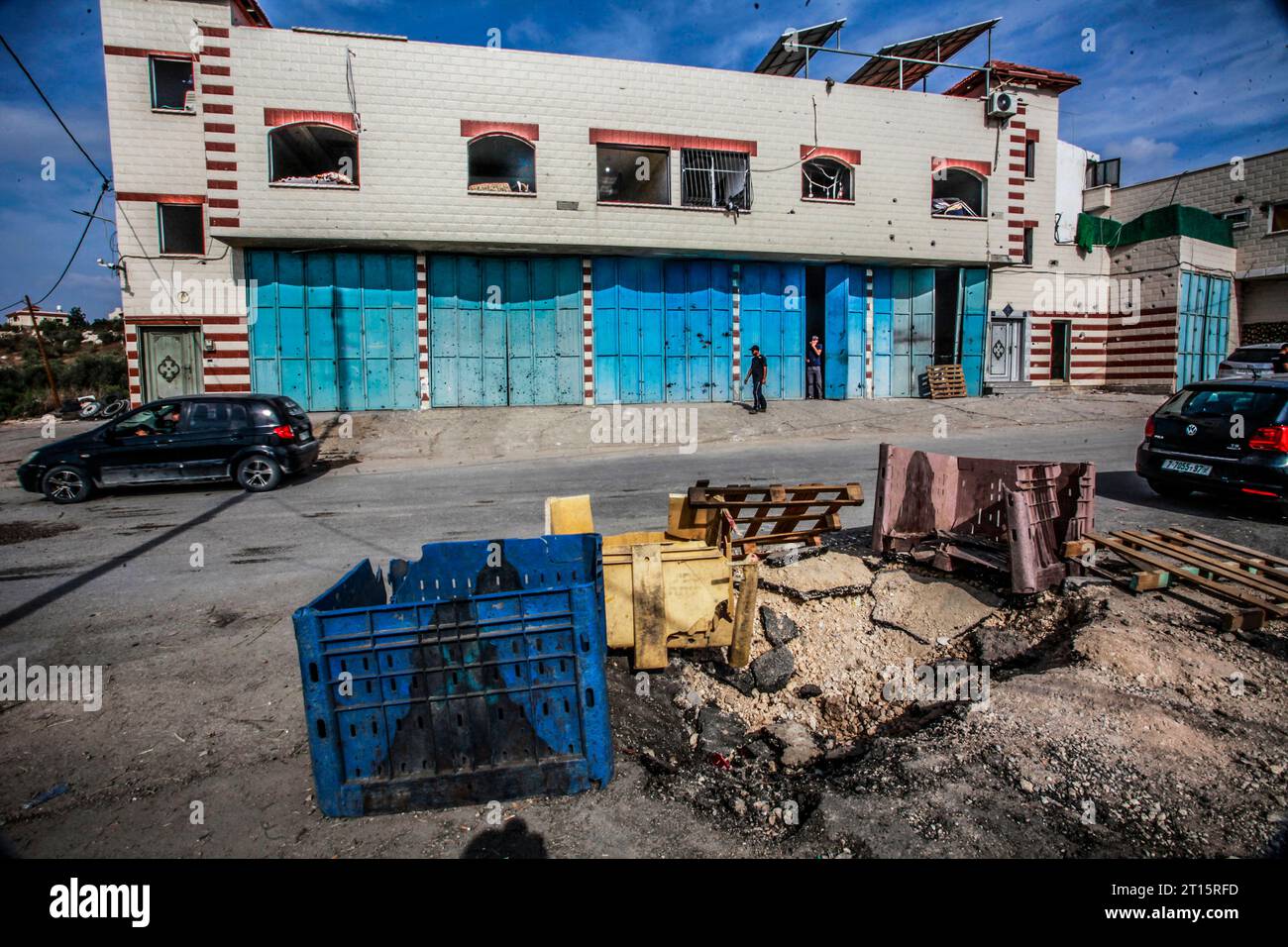Tulkarm, Palestine. 11th Oct, 2023. A house seen filled with fragments ...