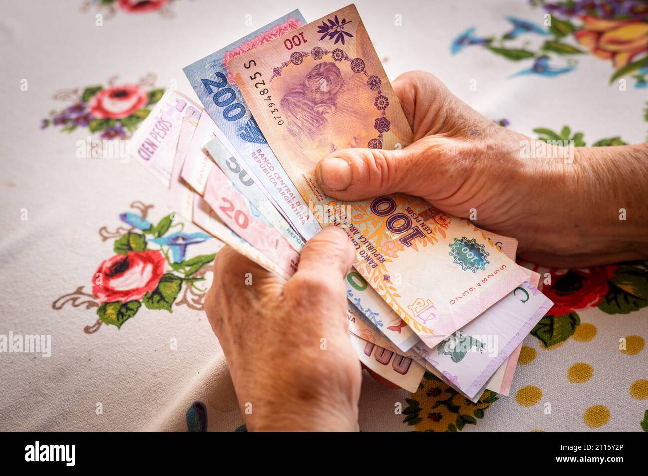 Poverty and wealth argentina hi-res stock photography and images - Alamy
