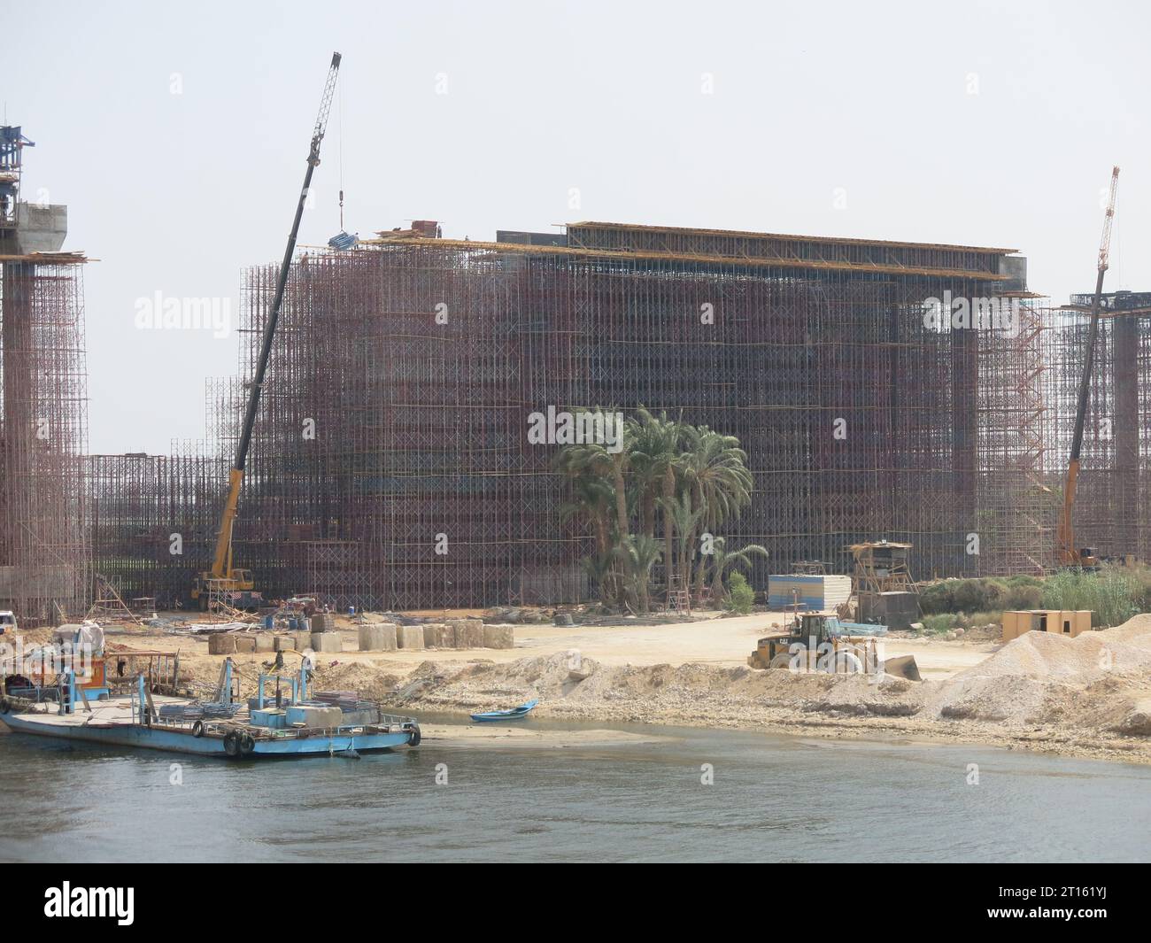 Bridge infrastructure and urban planning on the Nile: view of the ...