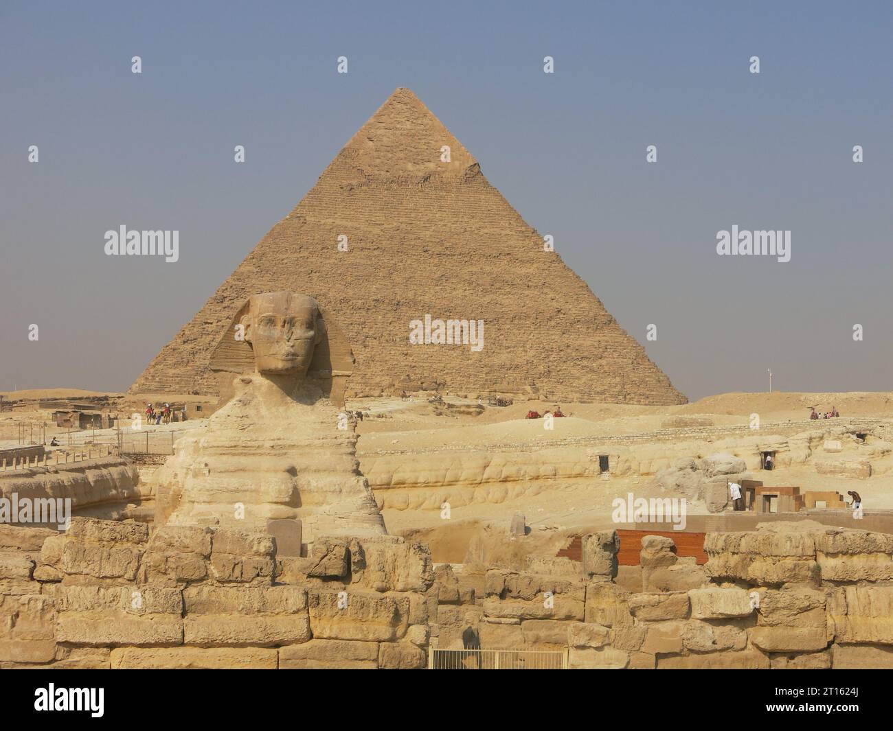 One of the Seven Wonders of the World: The Great Sphinx and the Great ...