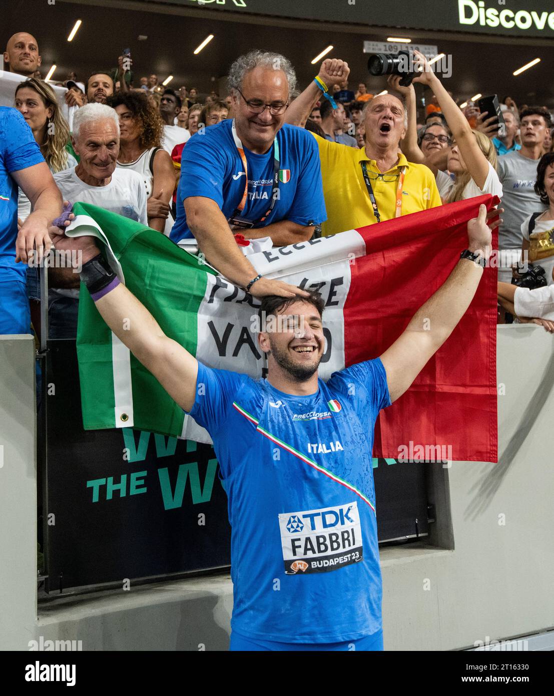Leonardo Fabbri of Italy celebrate after winning a silver medal in the ...