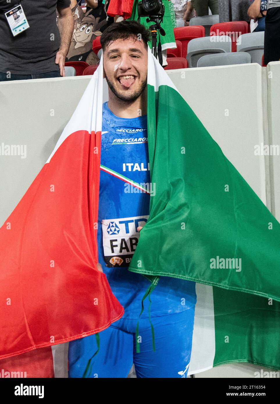 Leonardo Fabbri of Italy celebrate after winning a silver medal in the ...