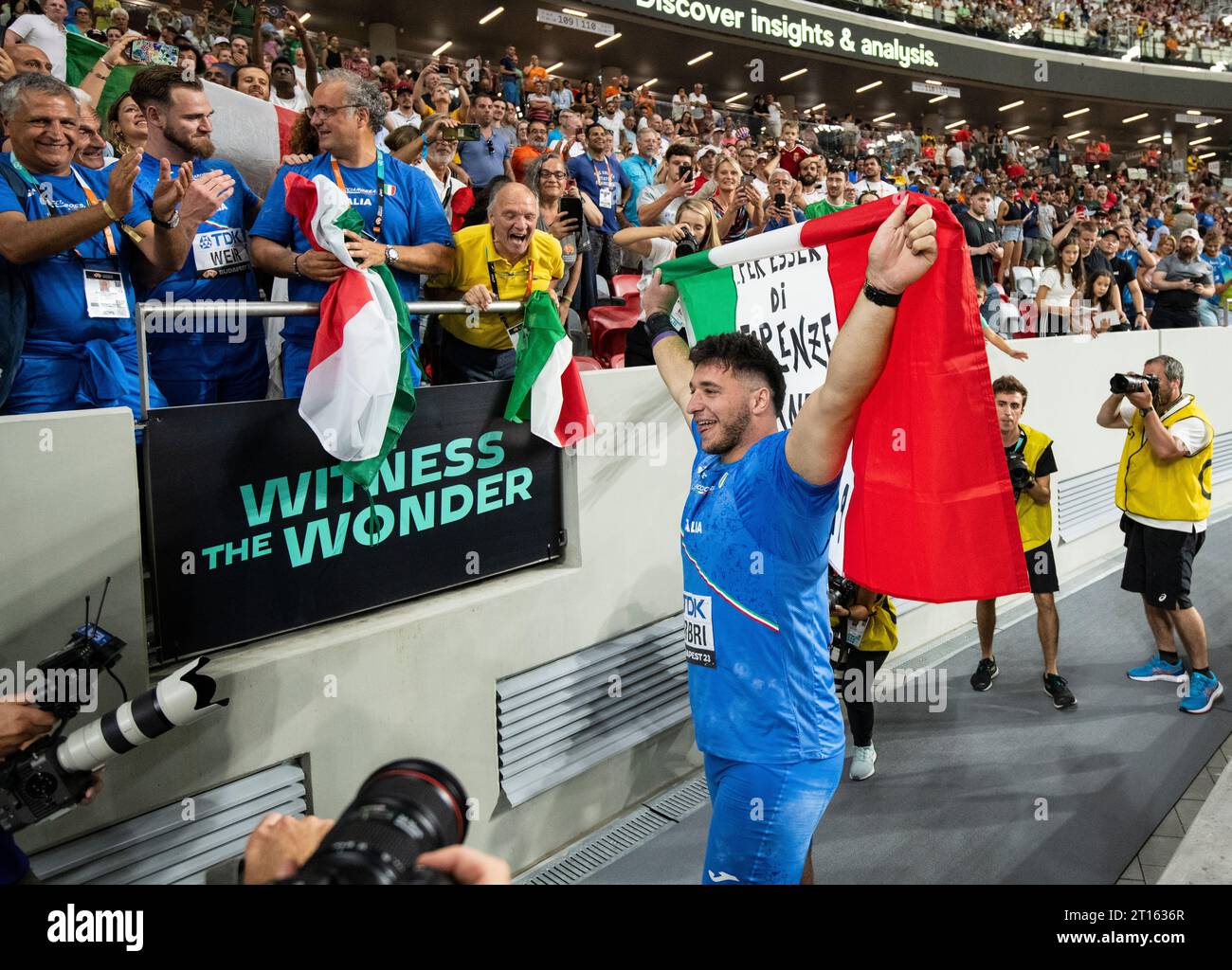 Leonardo Fabbri of Italy celebrate after winning a silver medal in the ...