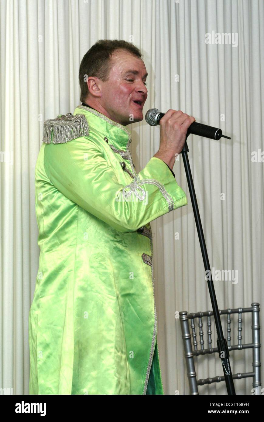 Bobby davro hi-res stock photography and images - Alamy