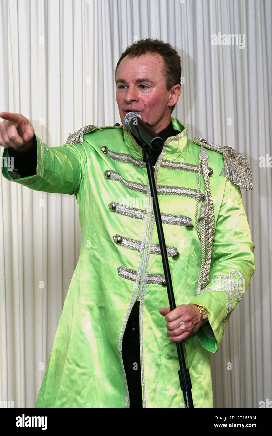 Bobby davro hi-res stock photography and images - Alamy