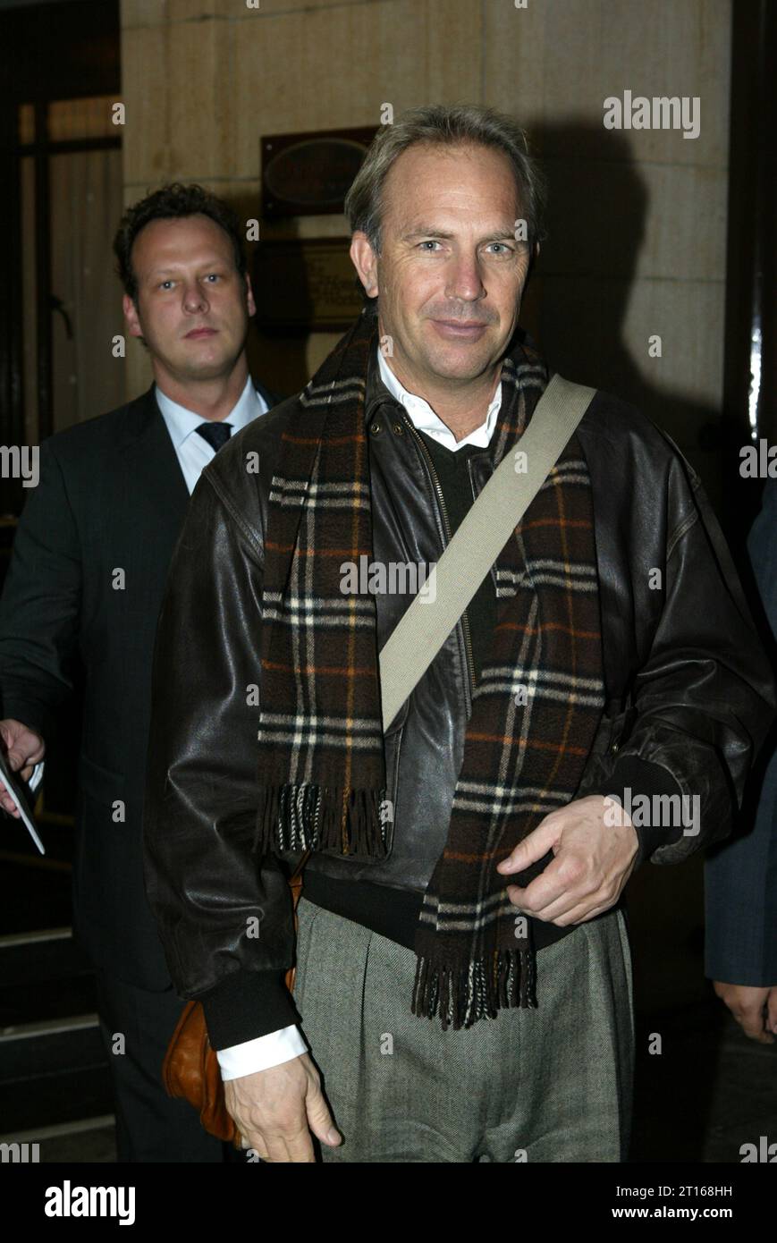 Kevin costner american actor in hi-res stock photography and images - Alamy