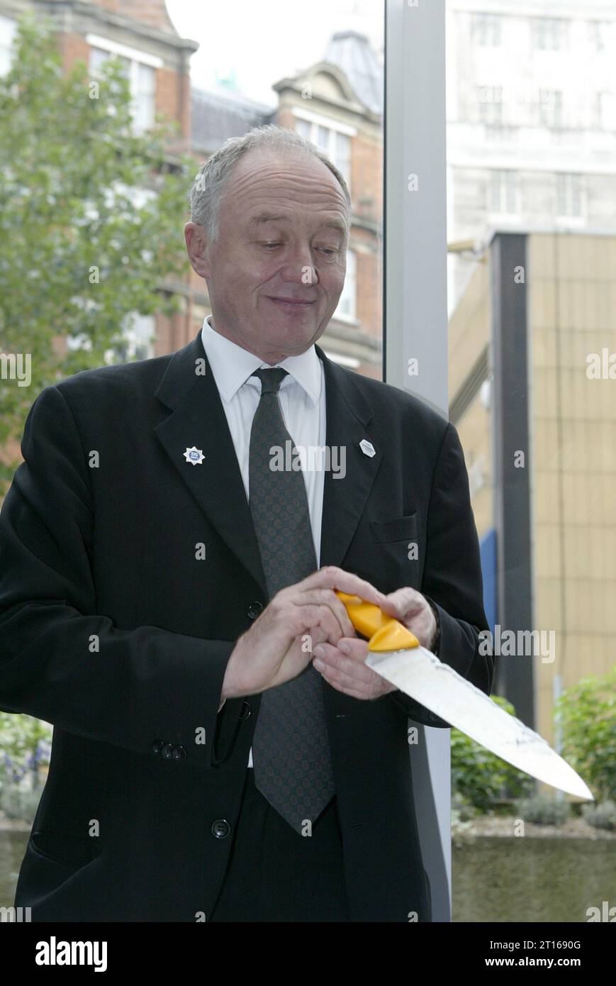 Ken Livingstone, London Mayor, celebrates 175th Metropolitan Police ...