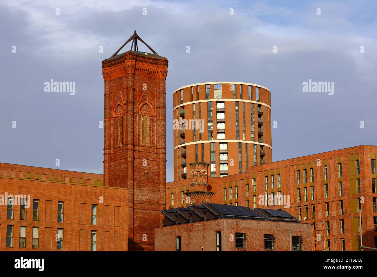 old and new leeds sky line Stock Photo - Alamy