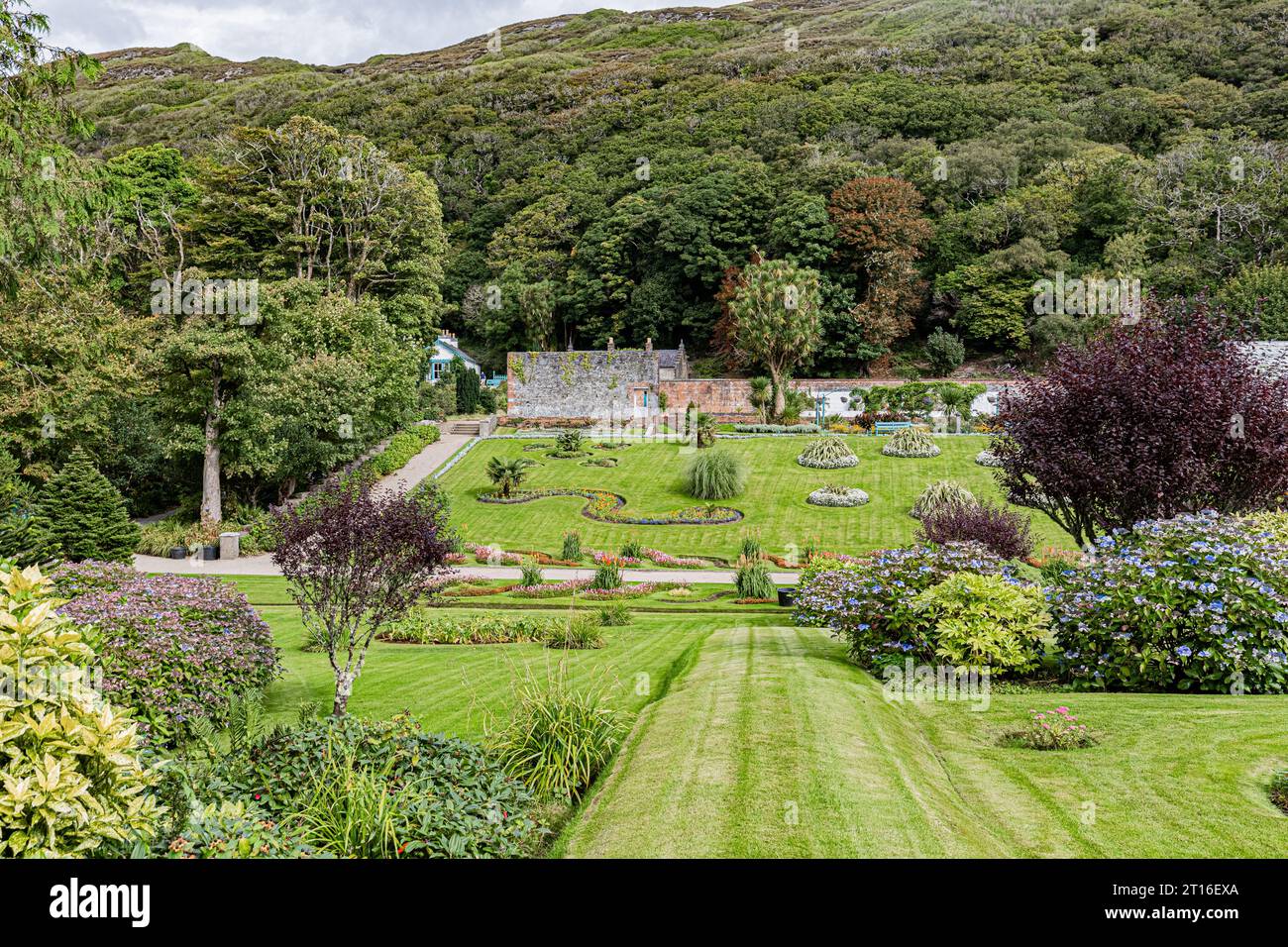 Abbaye de Kylemore dans le Connemara, son jardin victorien. Kylemore ...