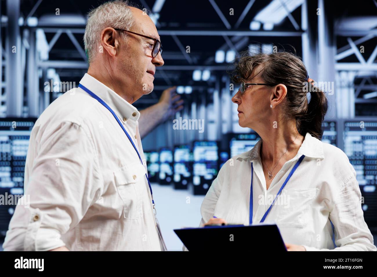 Installing brainstorming hi-res stock photography and images - Alamy