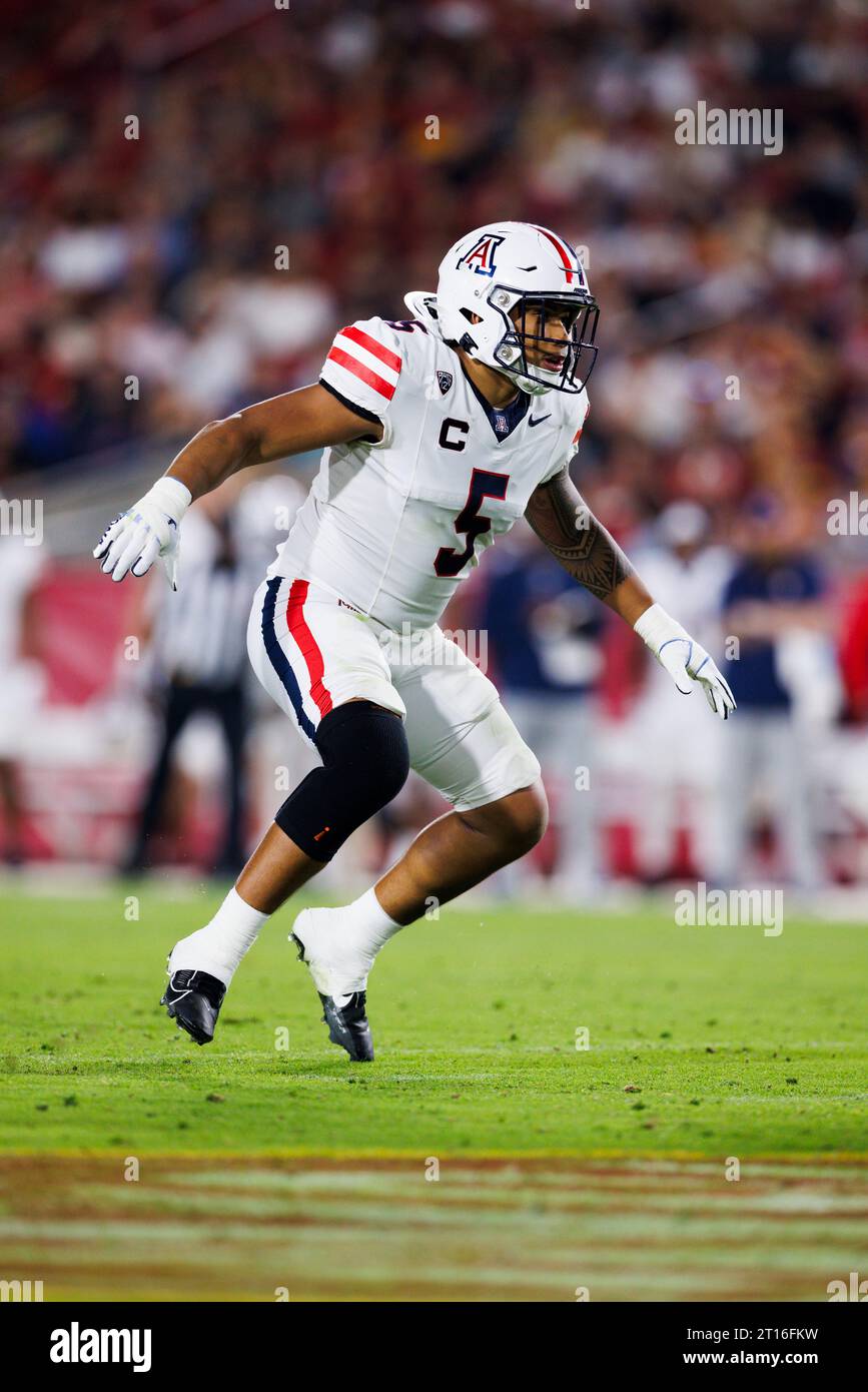 Arizona Wildcats linebacker Jacob Manu (5) defends in coverage during ...
