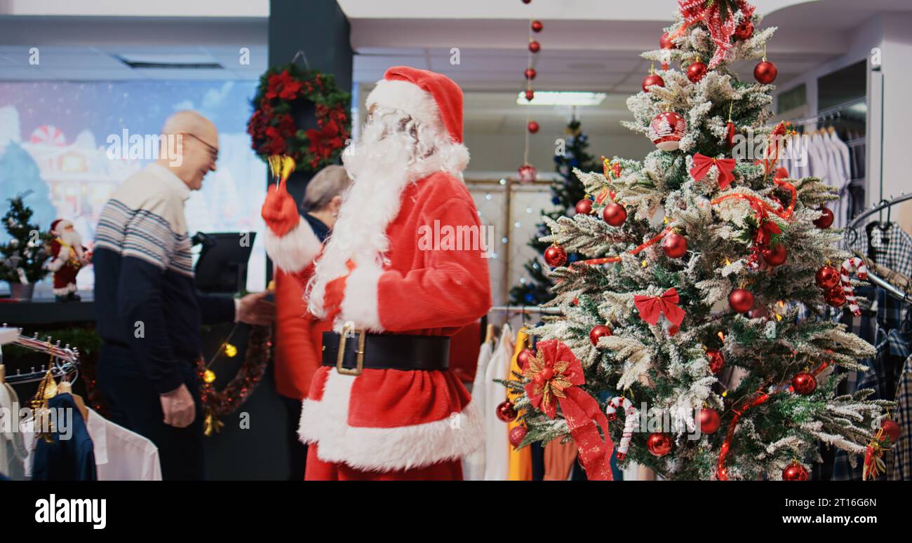 Worker in christmas ornate clothing hi-res stock photography and images ...
