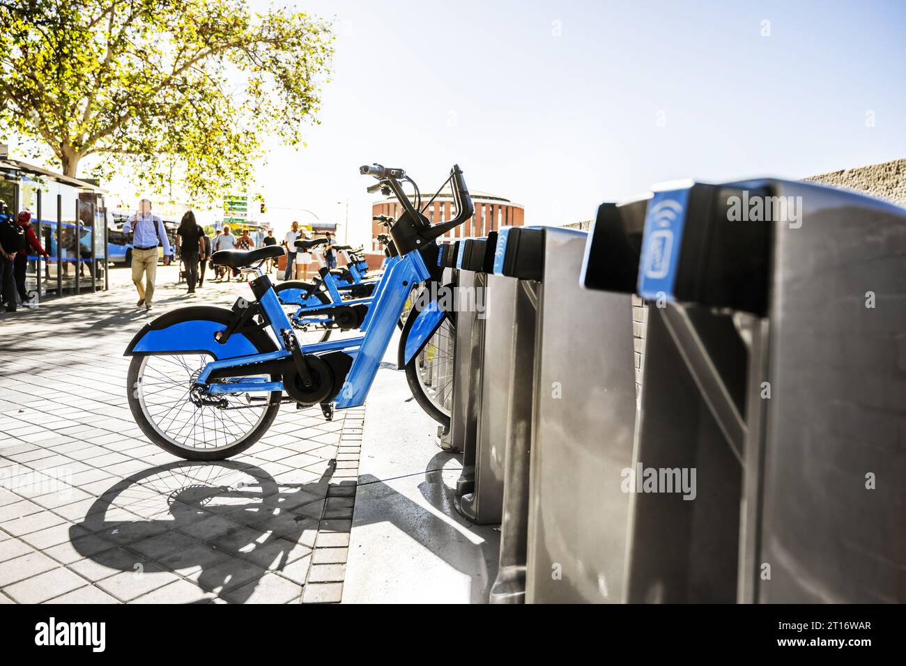 Bicycle charging stations hi-res stock photography and images - Alamy