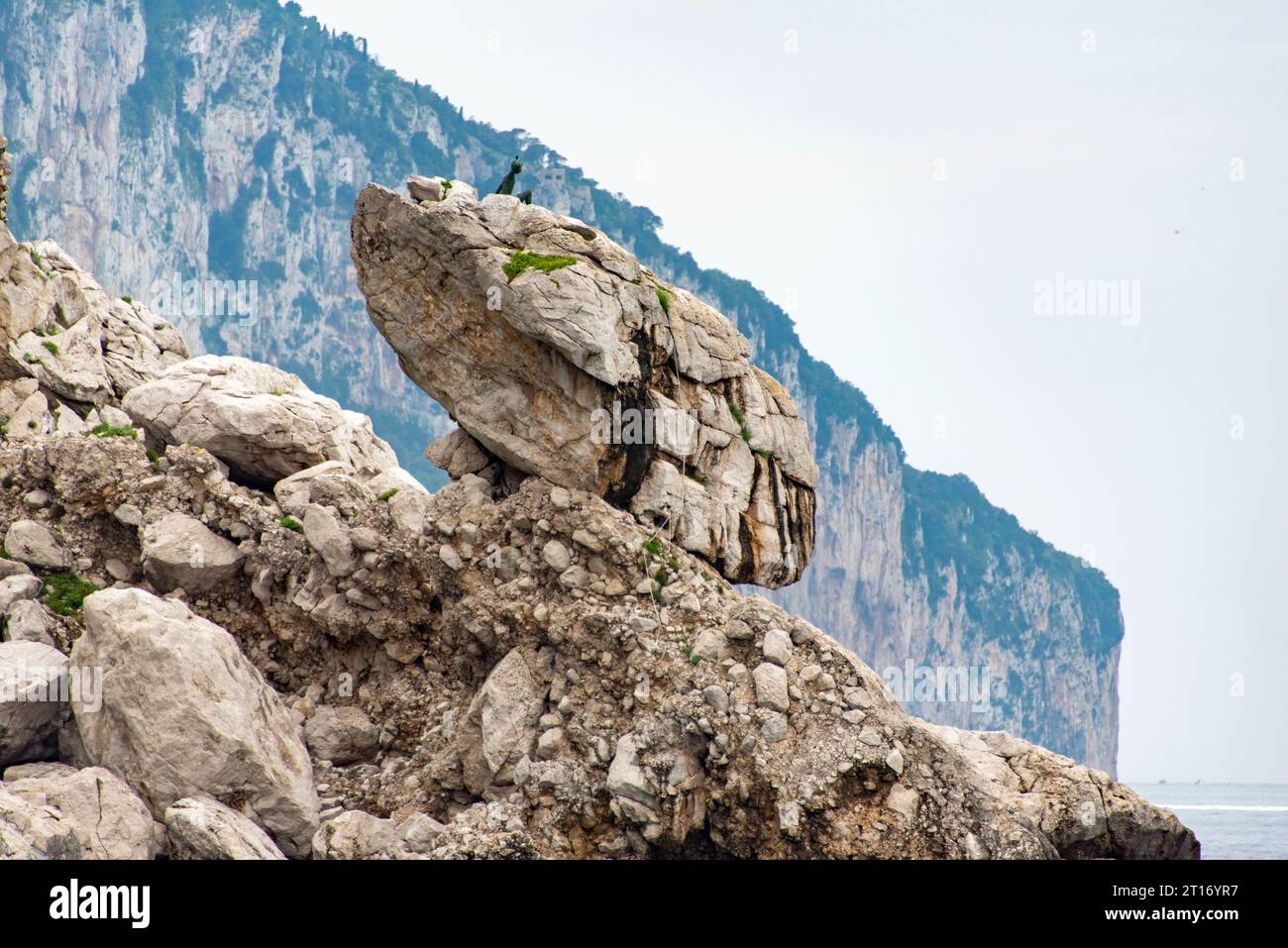 Gennarino Scugnizzo Statue - Capri - Italy Stock Photo - Alamy