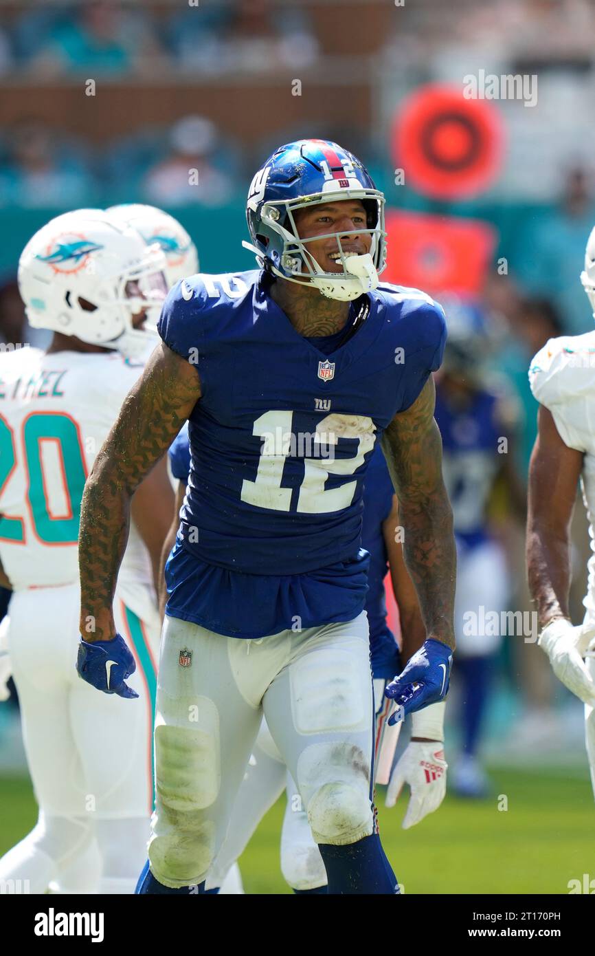 New York Giants tight end Darren Waller (12) reacts to a play during ...