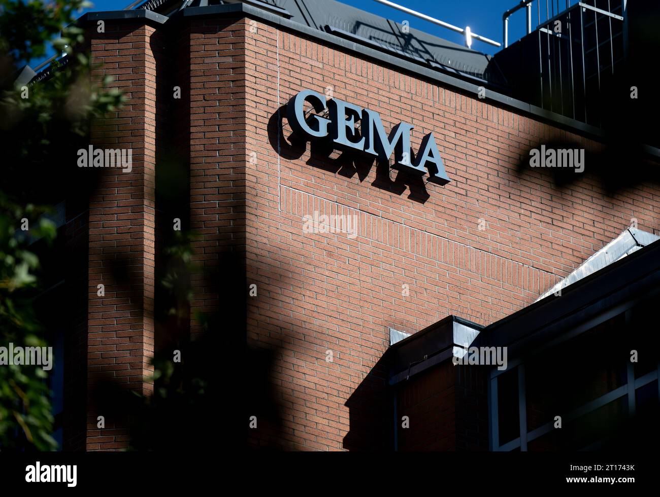 Vgg logo hi-res stock photography and images - Alamy