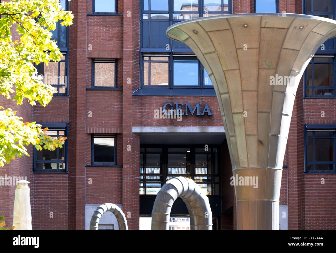 Vgg logo hi-res stock photography and images - Alamy