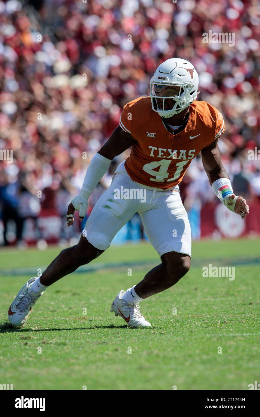 DALLAS, TX - OCTOBER 07: Texas Longhorns linebacker Jaylan Ford (41 ...