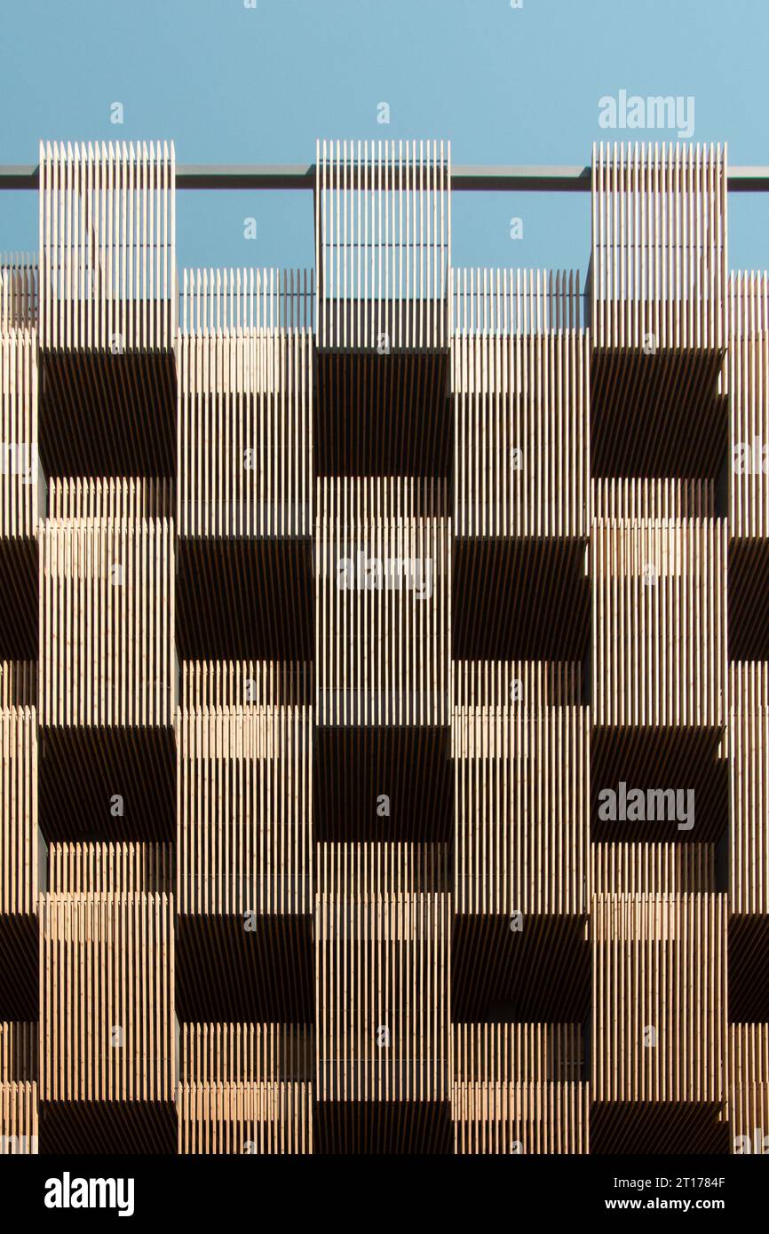 Abstract lines of a modern wooden architecture facade Stock Photo - Alamy