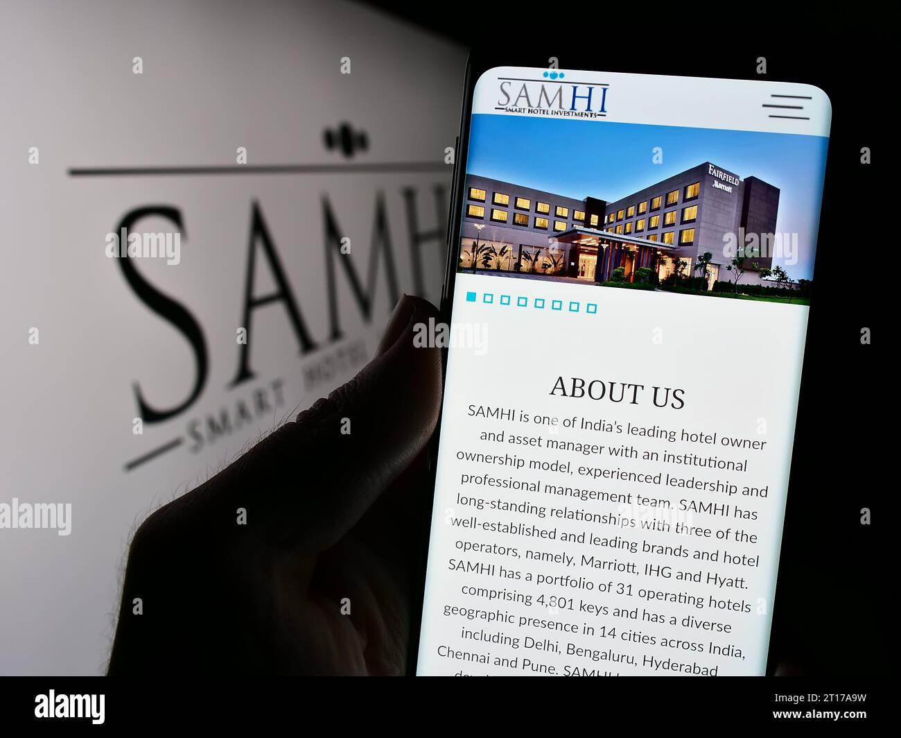 Samhi hotels logo hi-res stock photography and images - Alamy