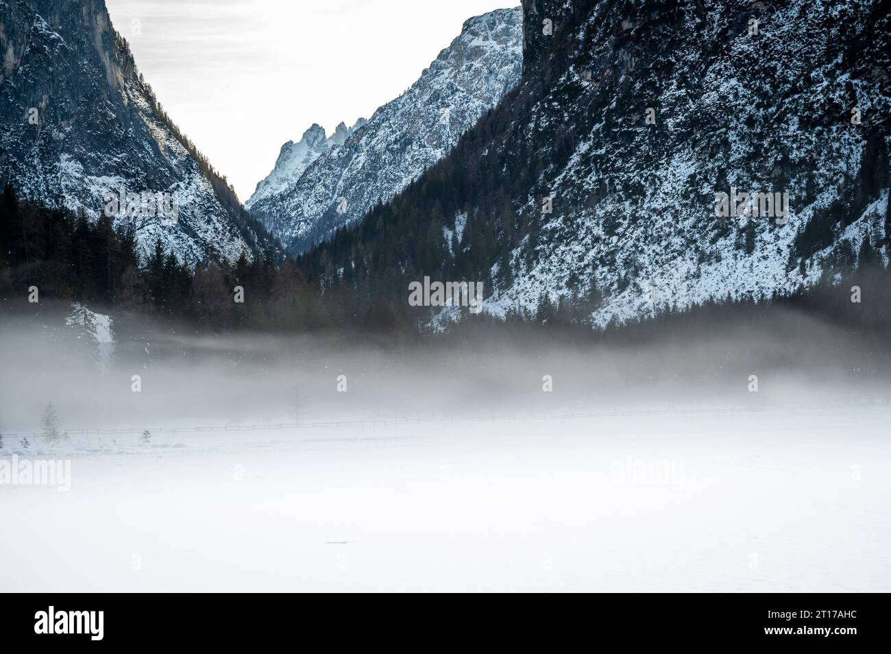 Lake Dobbiaco. Treasure chest among the Dolomites. Winter atmosphere ...