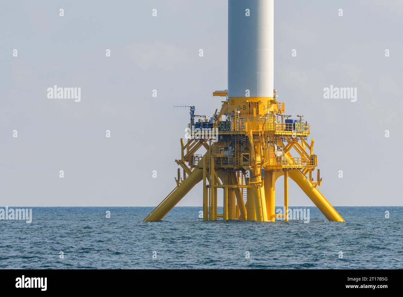 Port De Bouc, France. 11th Oct, 2023. Installation of the third ...